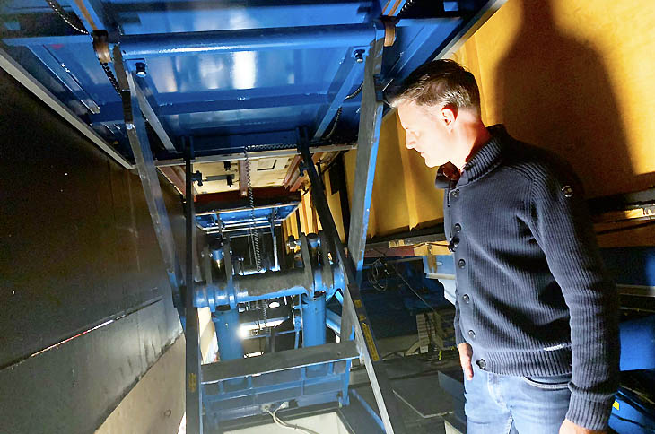 Unique Lifting Solution Saves the Exterior of Sweden’s National Stage ...